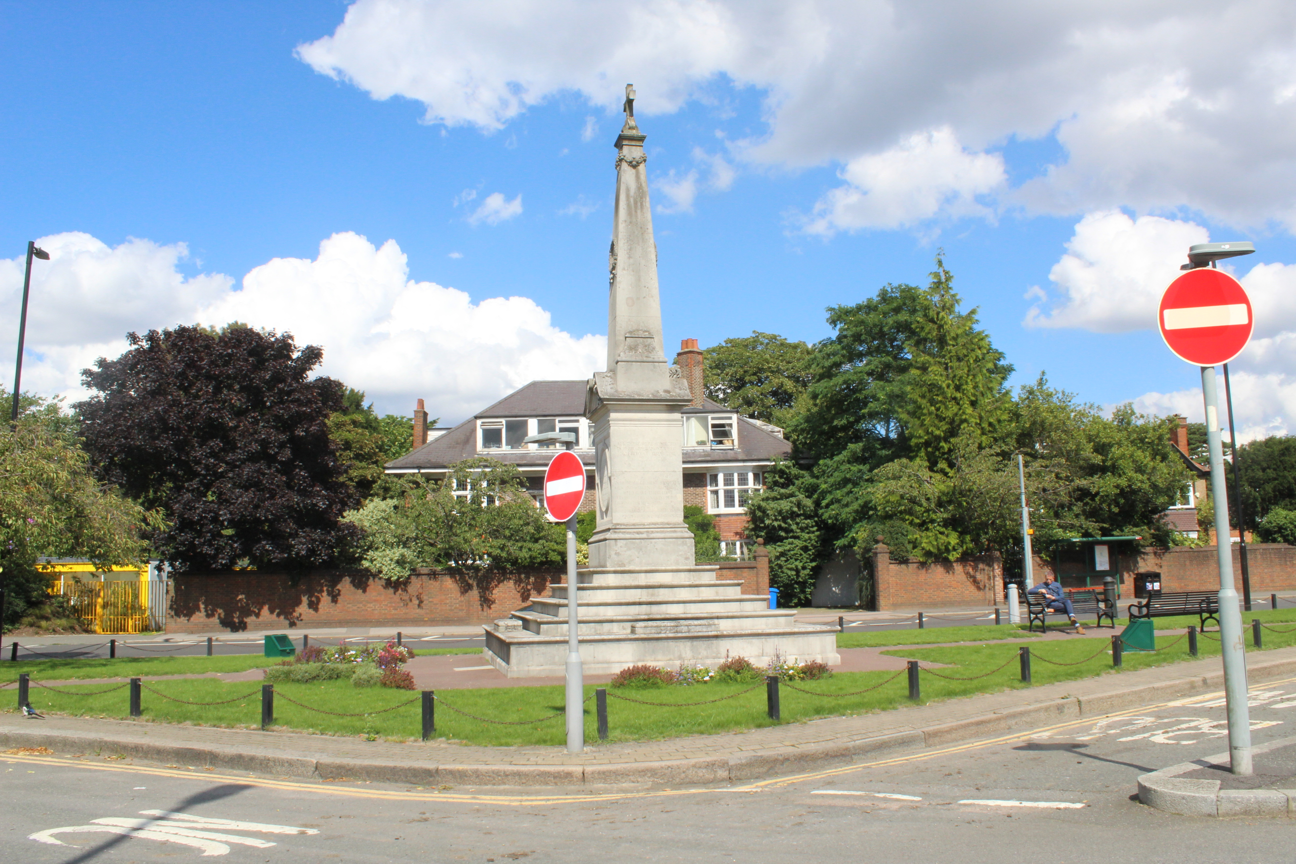 Wimbledon Village - War Memorials Online